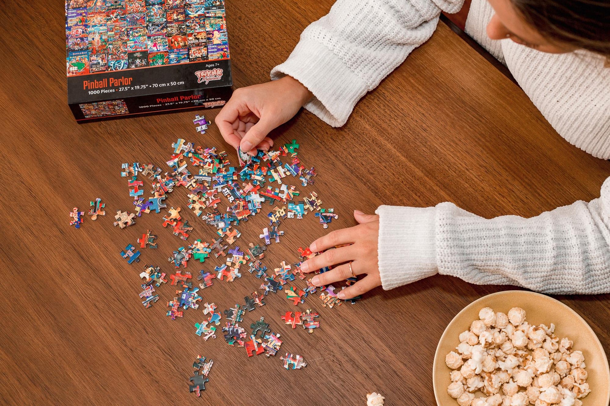 Pinball Parlor Retro Arcade Puzzle | 1000 Piece Jigsaw Puzzle — MeTV Mall